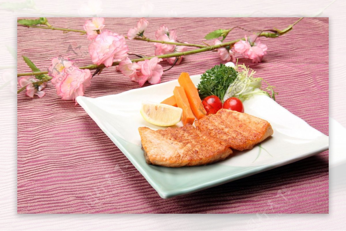 盐烤三文鱼图片素材-编号12575384-图行天下