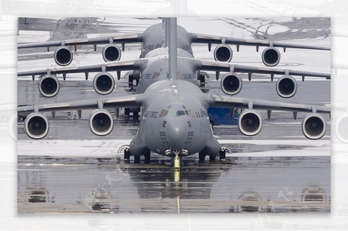 C117运输机图片素材-编号13261374-图行天下